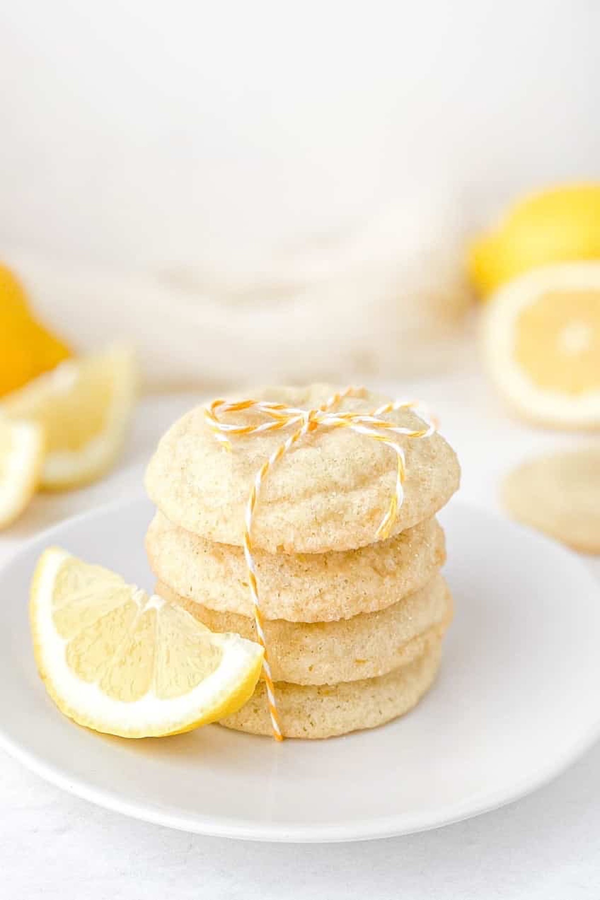 20 Best Road Trip Snacks For Long Drives - Just Short of Crazy