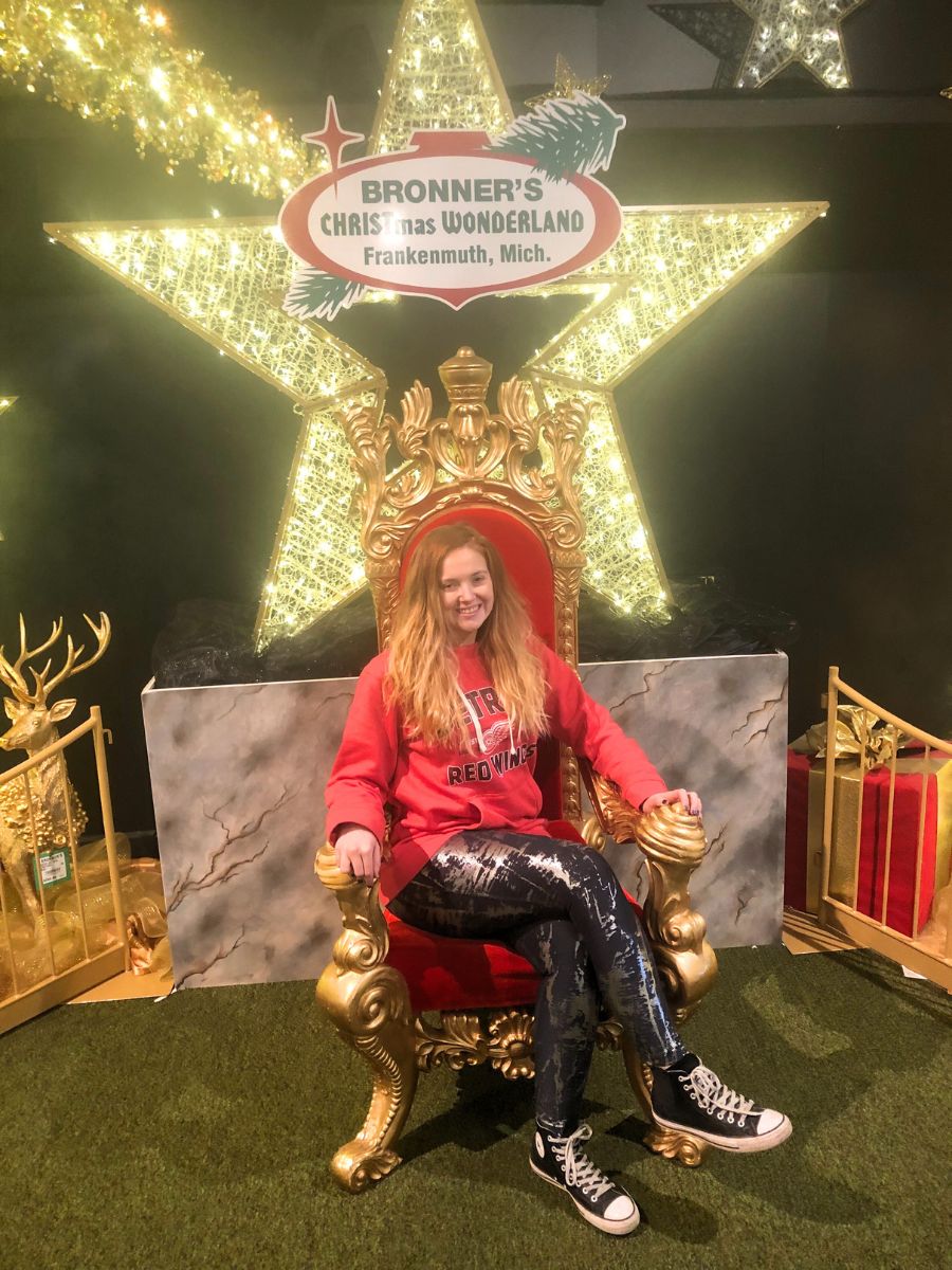 A Guide To Bronner's Christmas Wonderland: The World's Largest ...