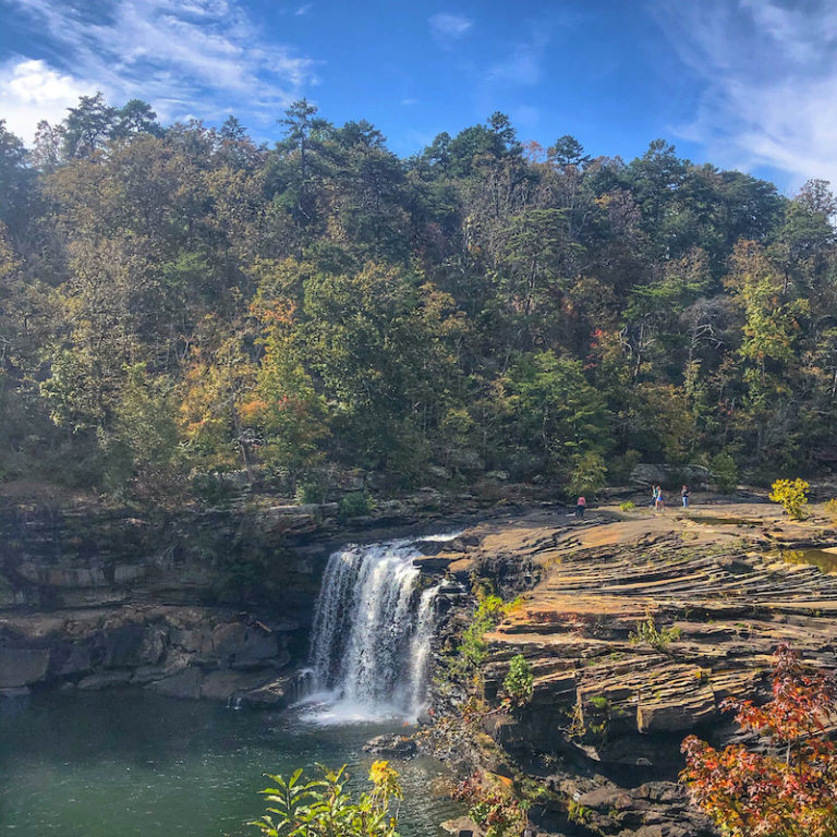 Escape to the Mountains: Discover the Charm and Beauty of Mentone, Alabama